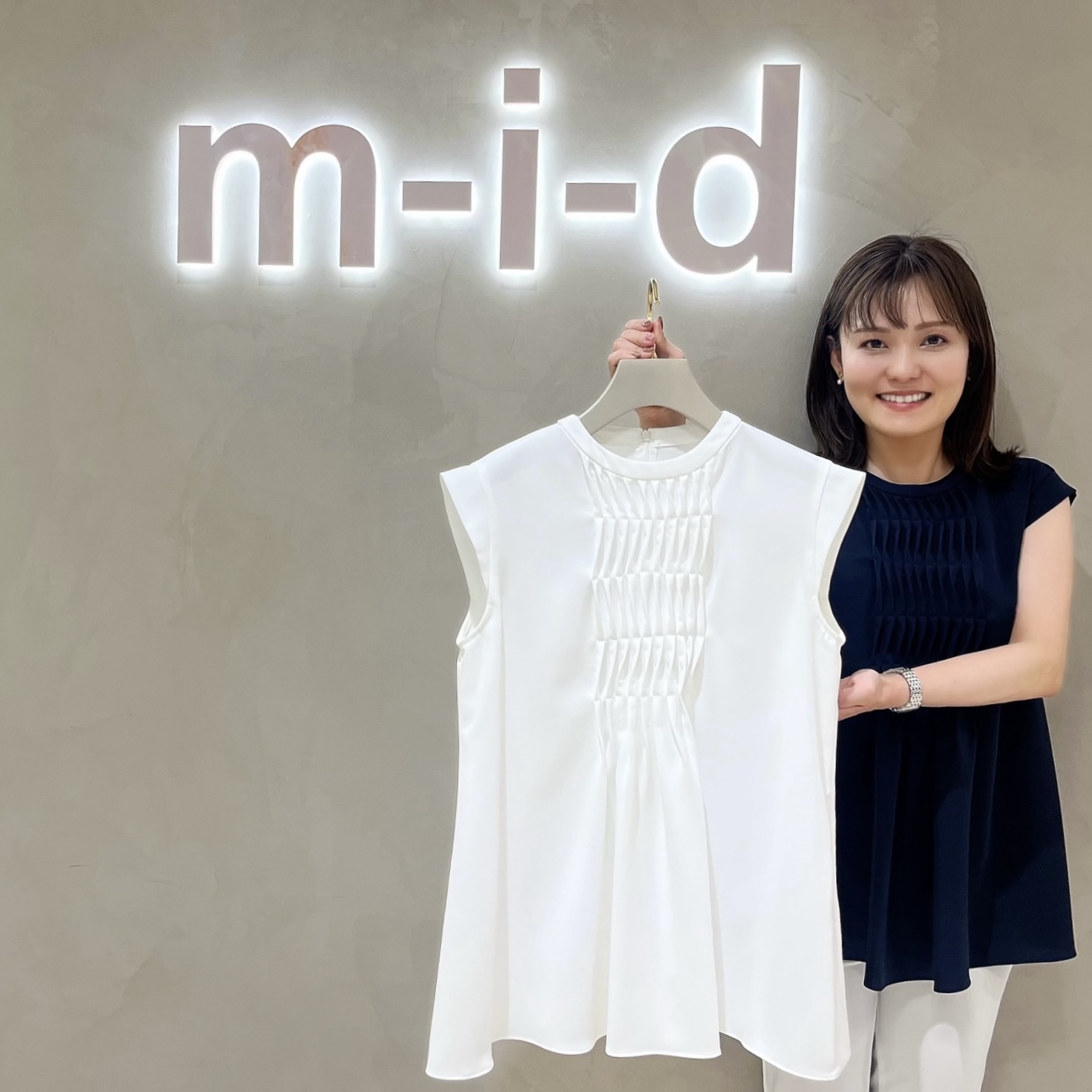 今週のおすすめアイテム/ピンタックが魅せる、品よく映える一枚！＠そごう横浜店 | m-i-d | M-PREMIER(エムプルミエ)公式スタッフブログ